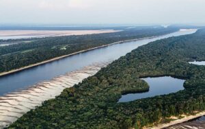 The Amazon River’s Ancient Flow: A Geological Mystery